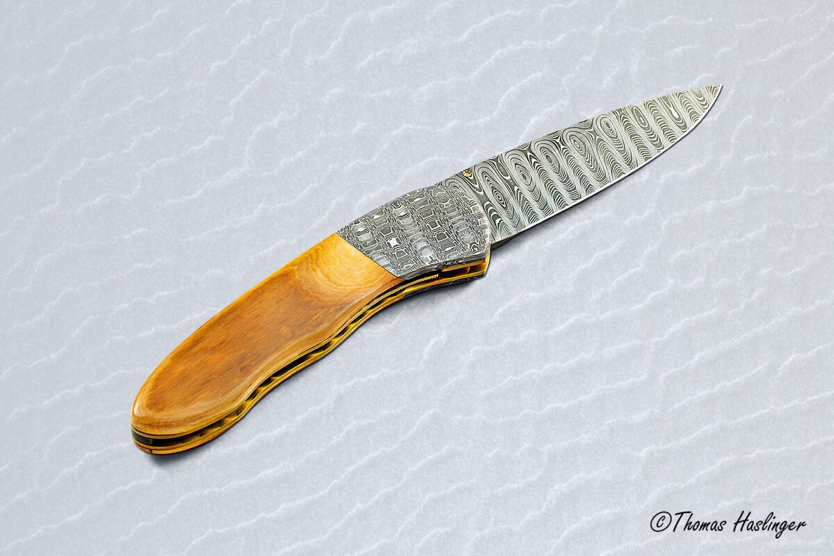 Stainless Mosaic Damascus Folder with Mammoth Ivory Gold and Peridot ...